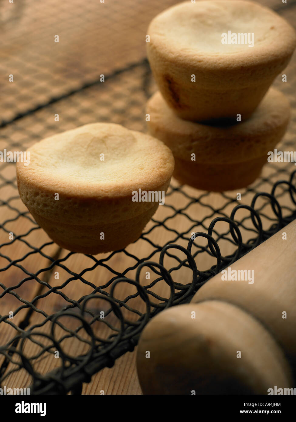 row of freshly baked homemade pies on cooling rack Stock Photo - Alamy