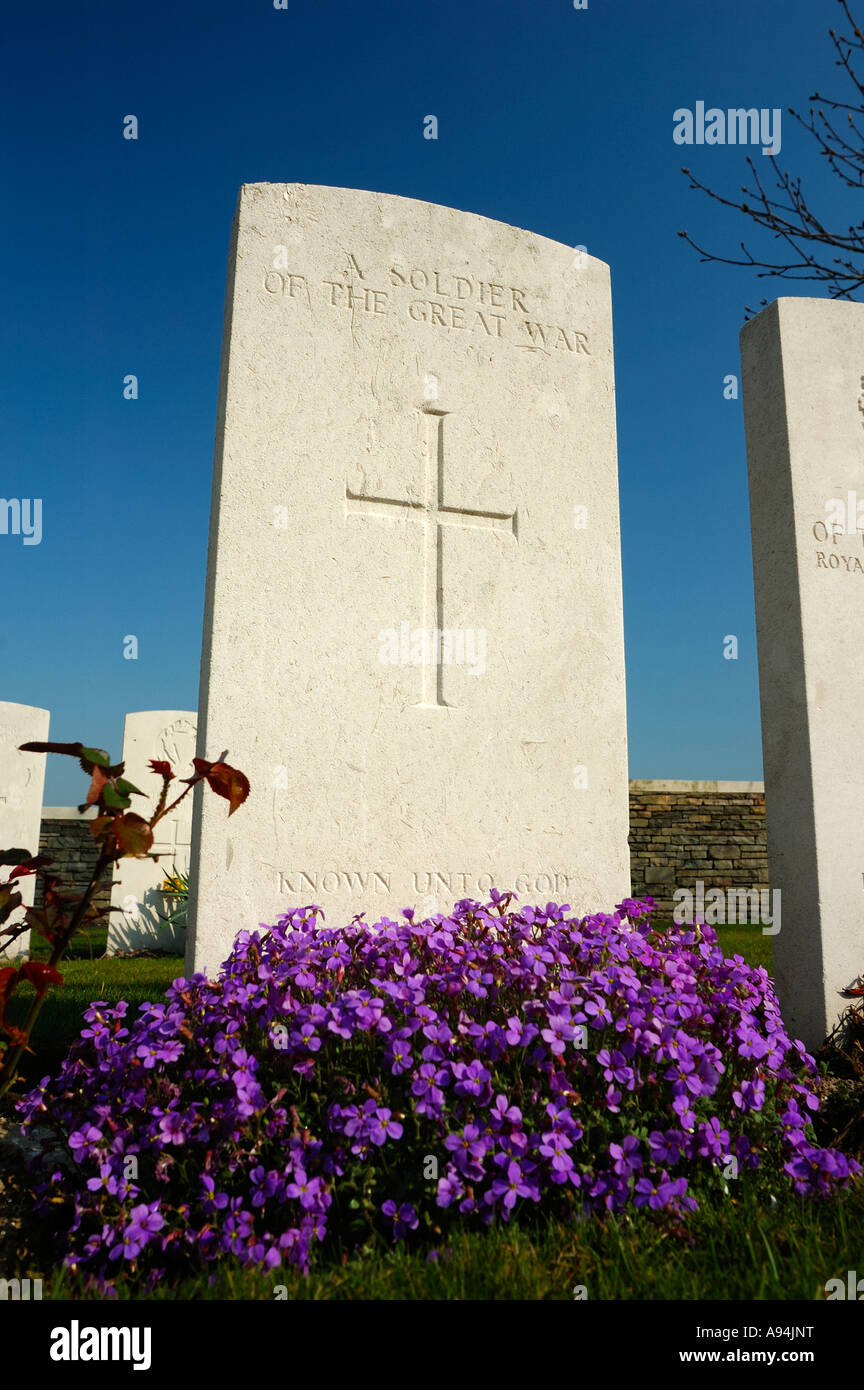 Headstone unknown world war hi-res stock photography and images - Alamy