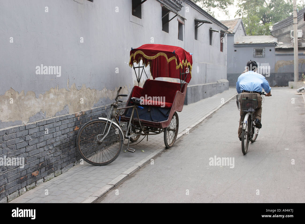 Cycle Rickshaw Hutong Lane Beijing China Stock Photo - Alamy