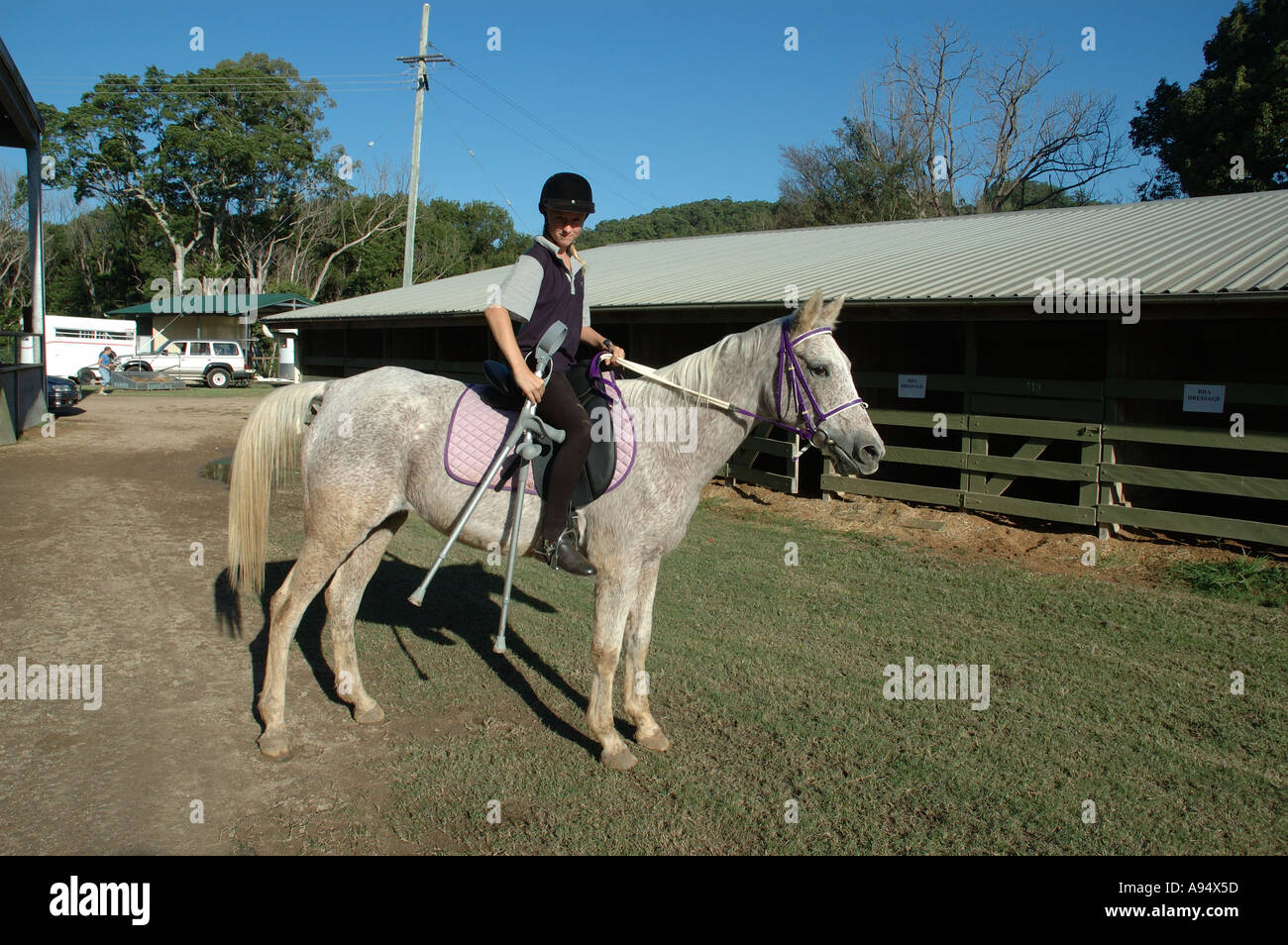 one legged disabled horse rider Stock Photo - Alamy
