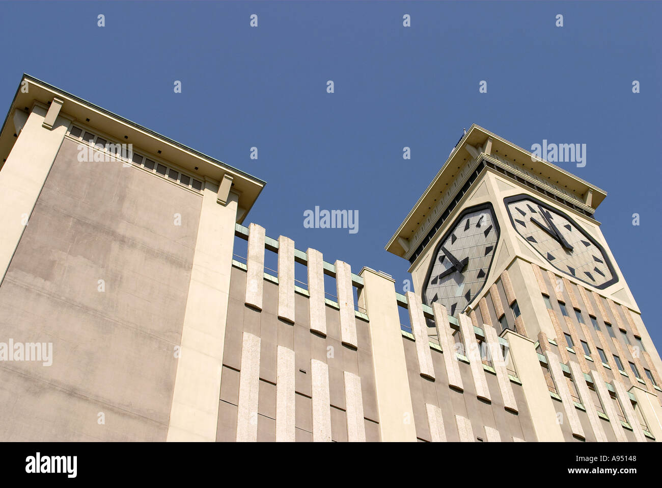Allen Bradley Clock Tower Hi res Stock Photography And Images Alamy allen-bradley-clock-tower-hi-res-stock-photography-and-images-alamy