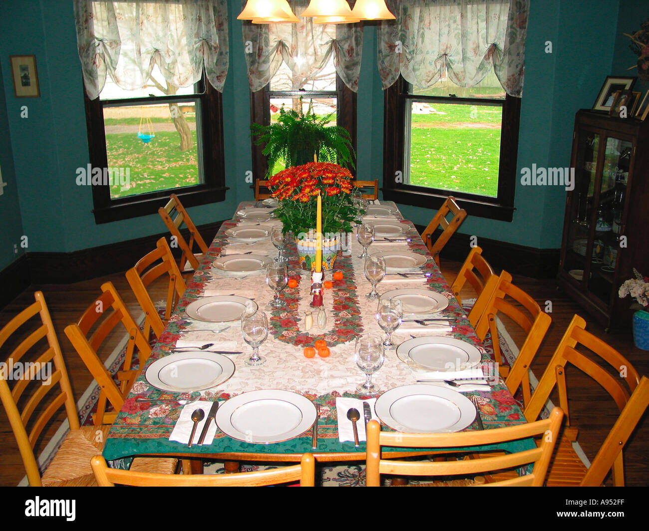 Dining Table Place Set Stock Photo - Alamy