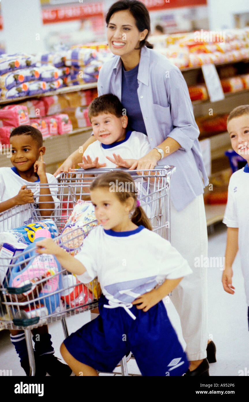 Four children in cart hi-res stock photography and images - Alamy
