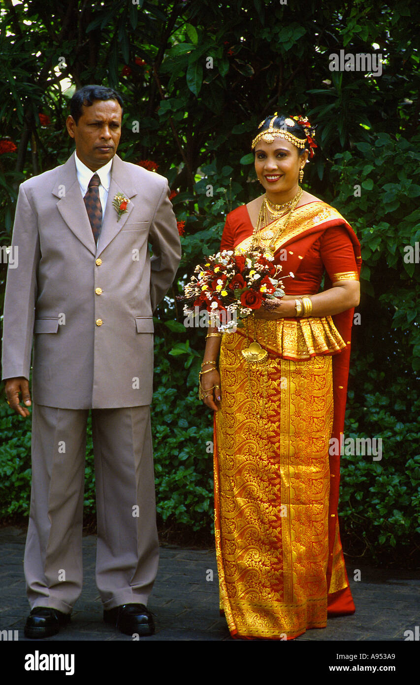 Distinguished engaged couple in Sri Lanka Stock Photo - Alamy