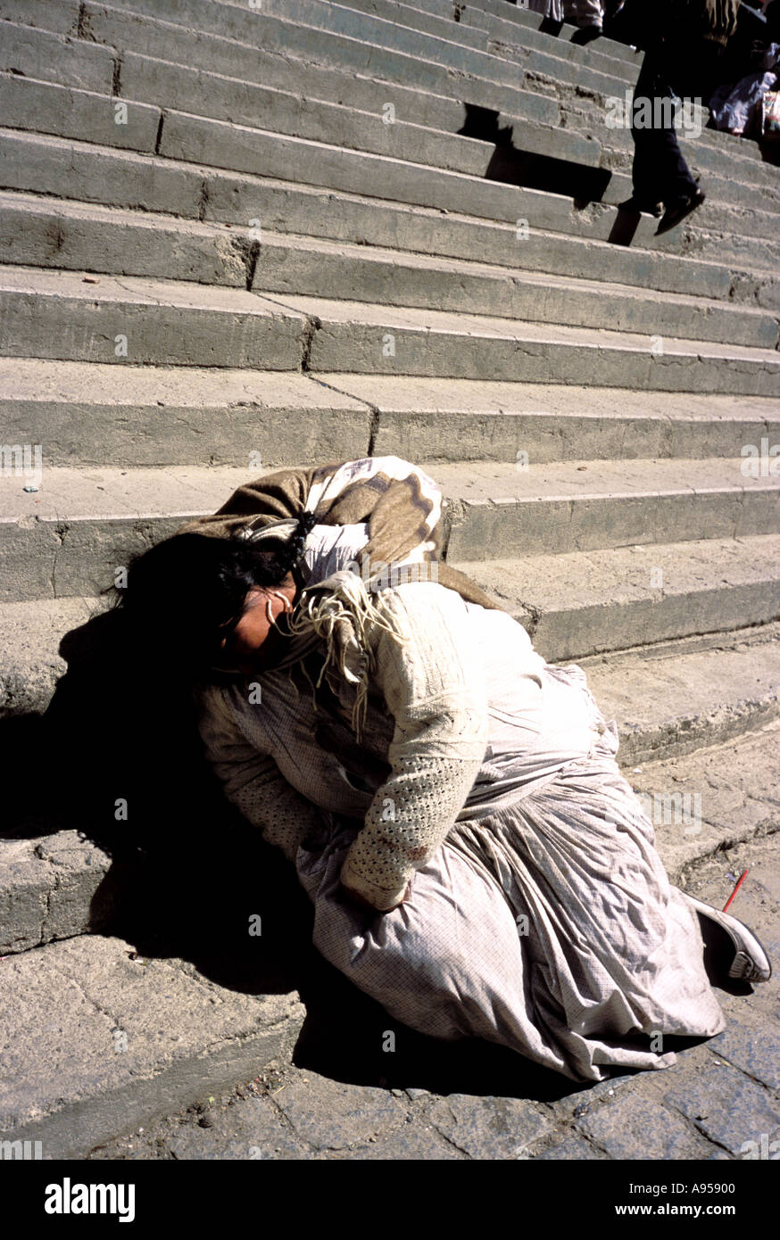 hopeless poverty La Paz Bolivia Stock Photo - Alamy