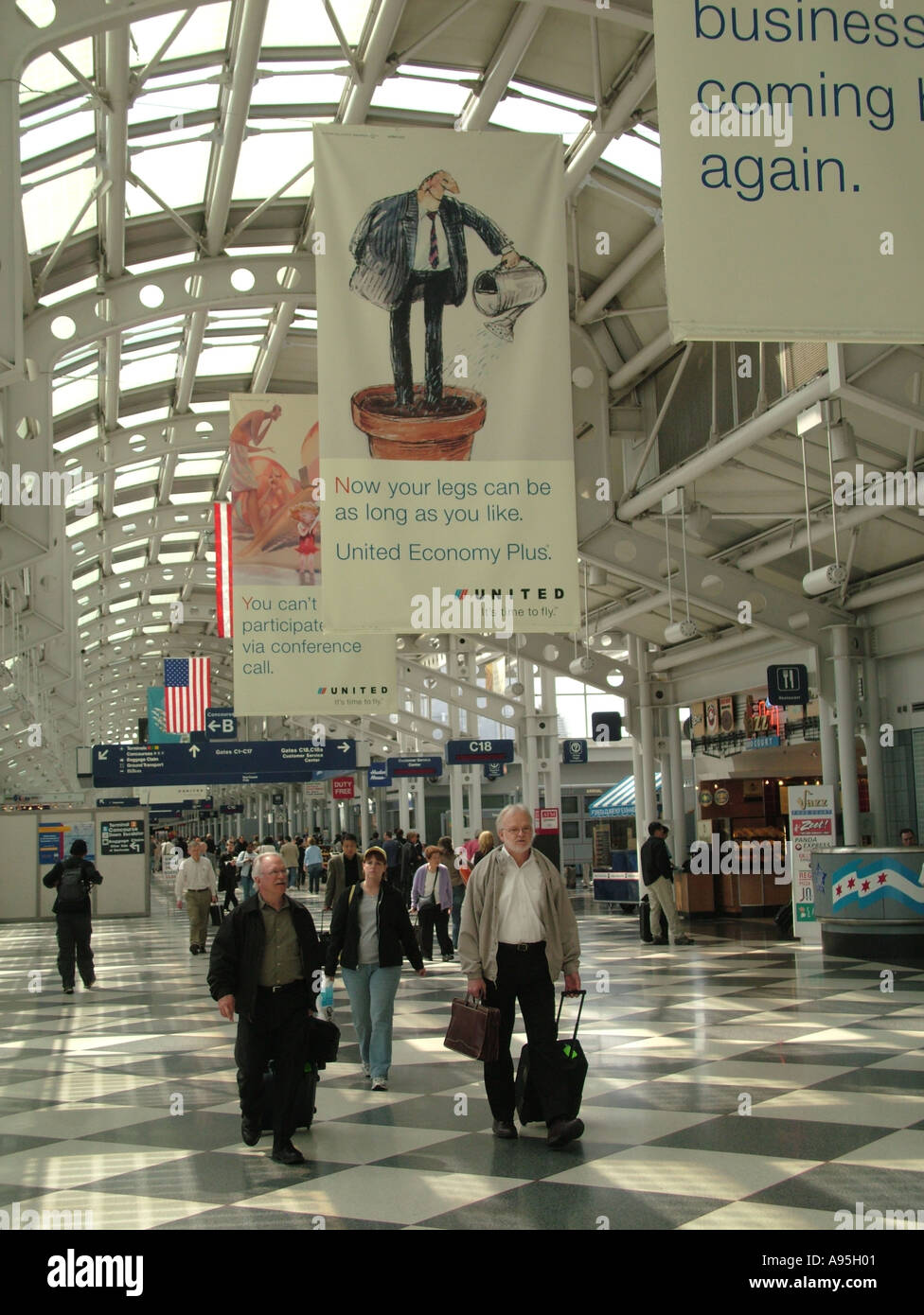 Chicago and north western terminal hi-res stock photography and images ...