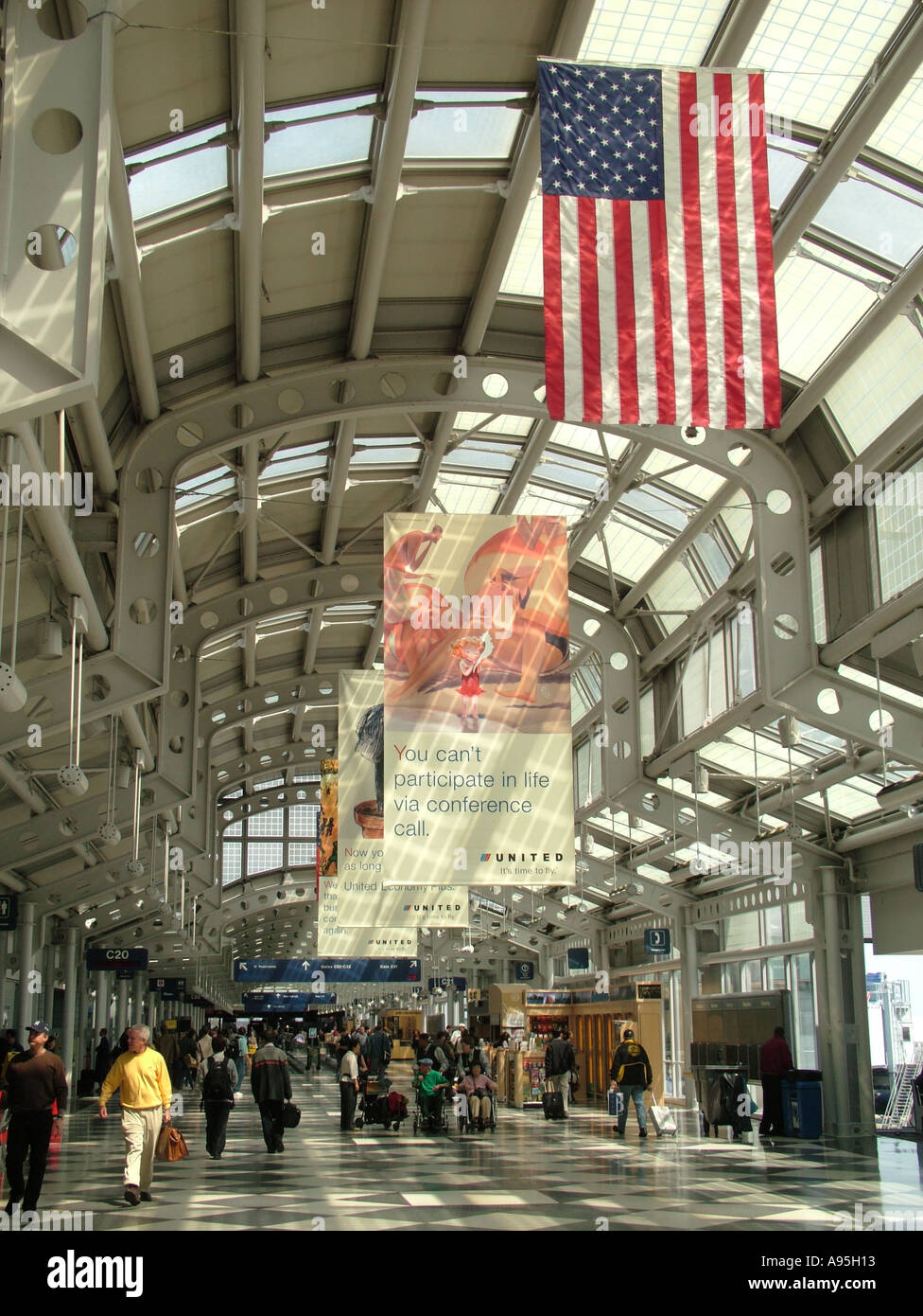 Chicago and north western terminal hi-res stock photography and images ...