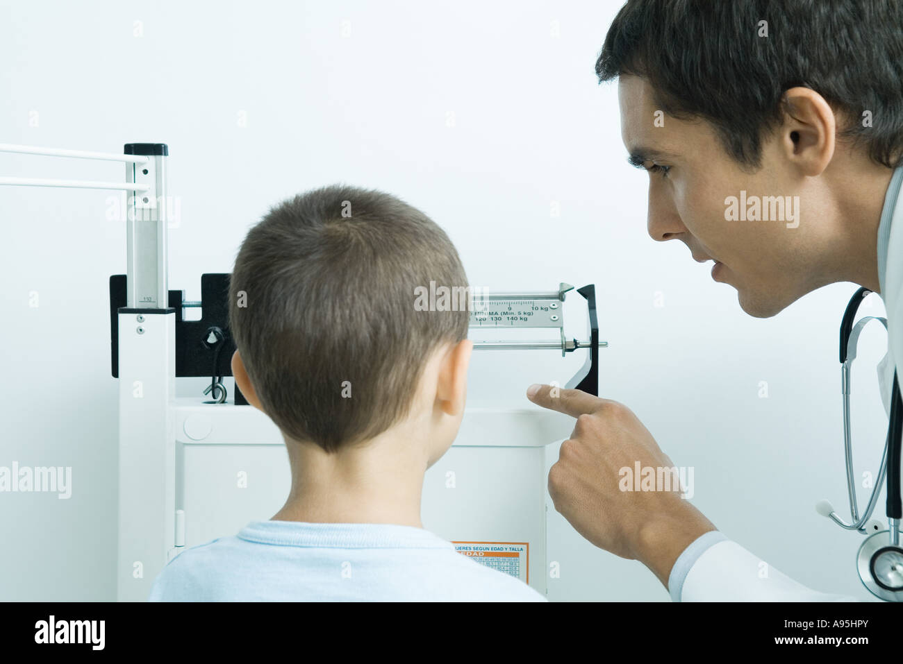 Person patient scale weighing hi-res stock photography and images - Alamy