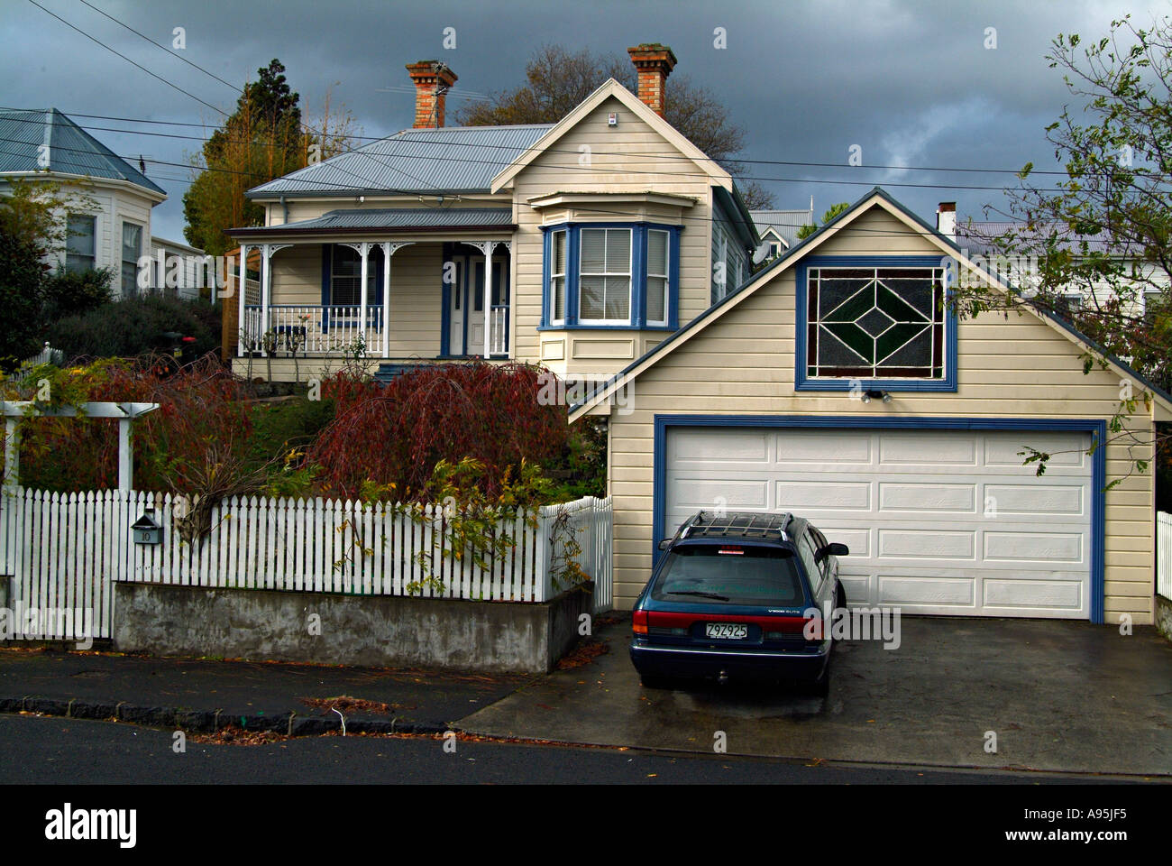 Colonial style housing Auckland new Zealand Stock Photo - Alamy