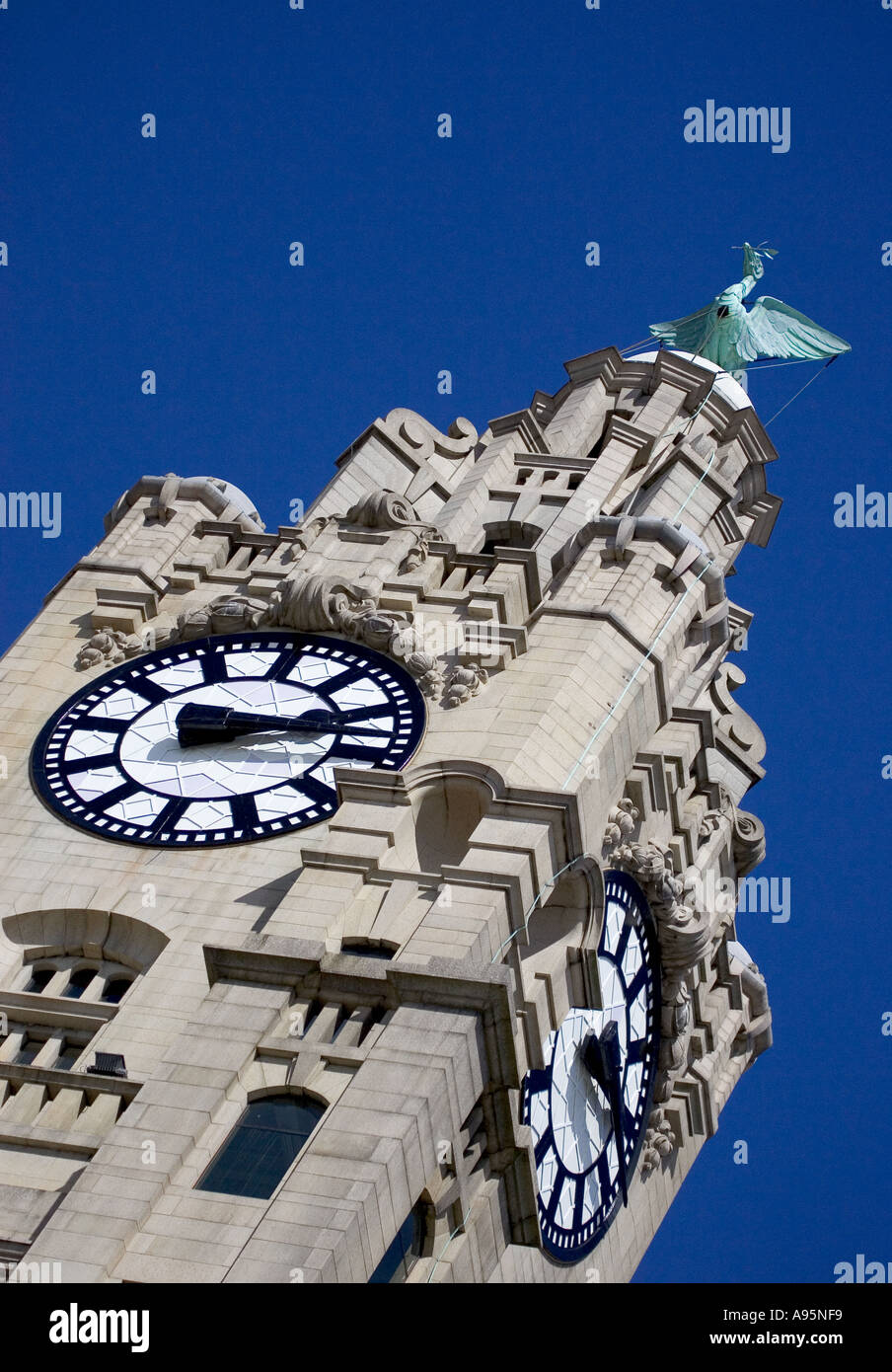 Liverpool building clock face hi-res stock photography and images - Alamy