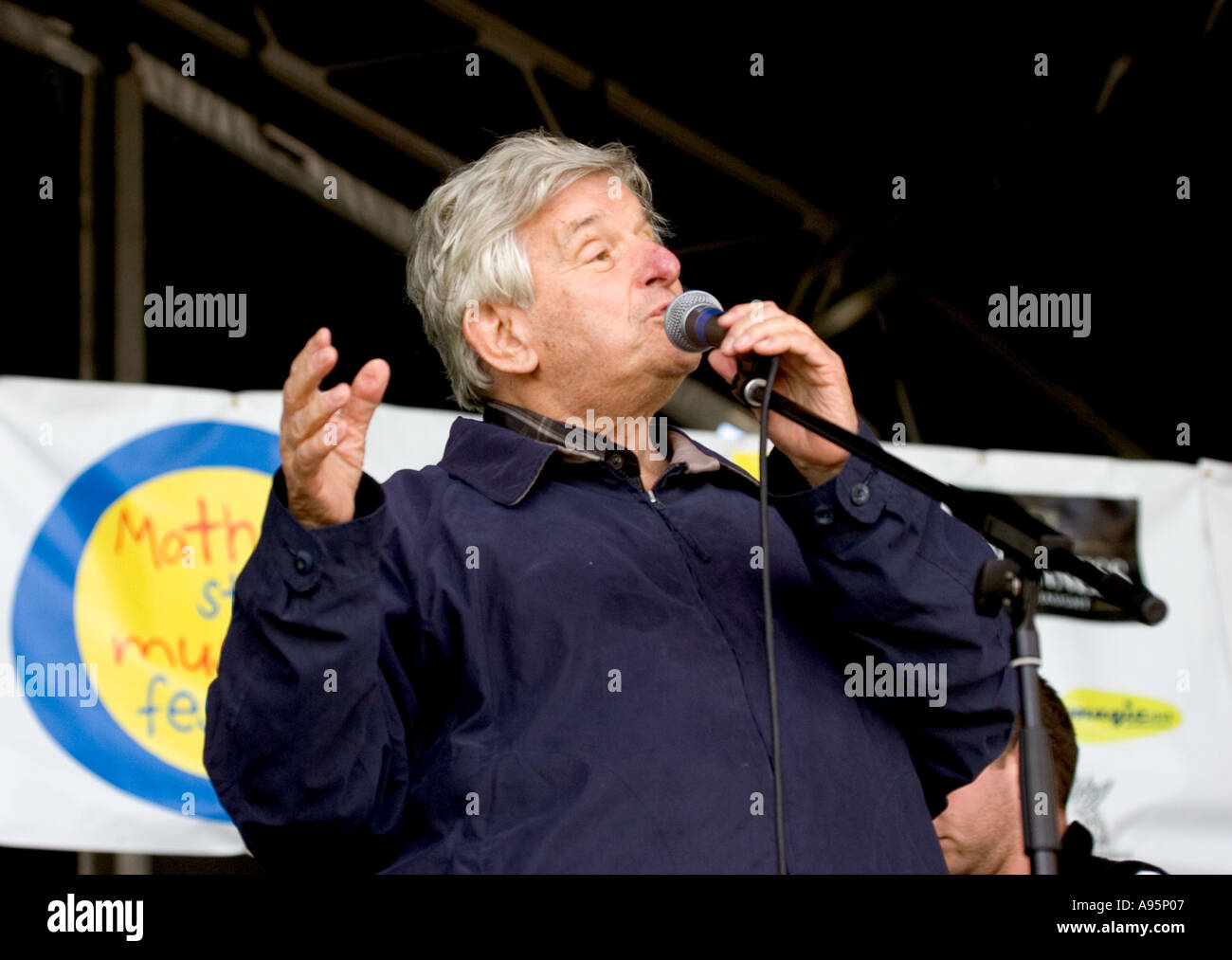 Sid Bernstein on stage Mathew street festival 2004 Stock Photo - Alamy