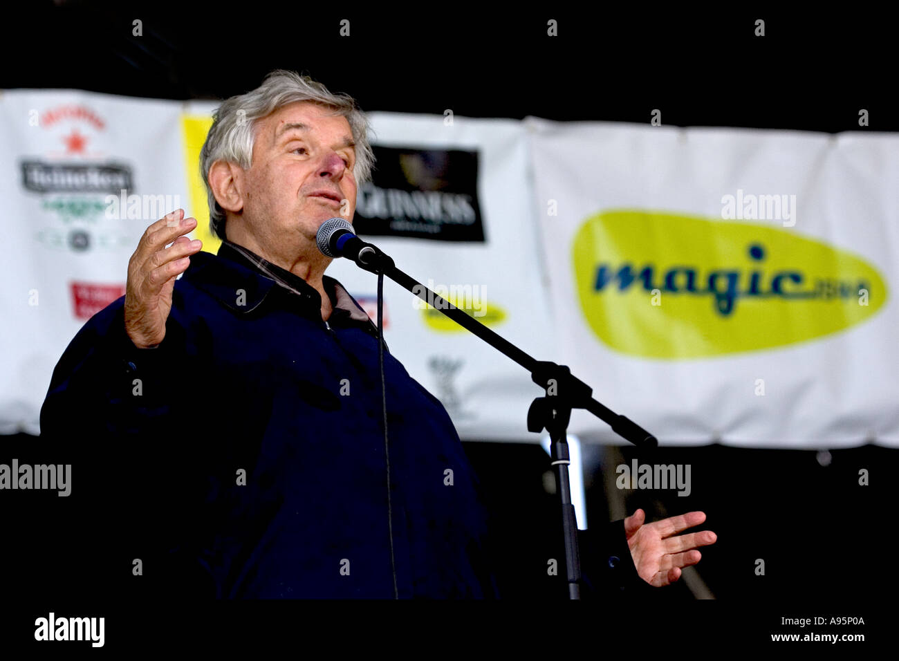 Sid Bernstein on stage Mathew street festival 2004 Stock Photo - Alamy
