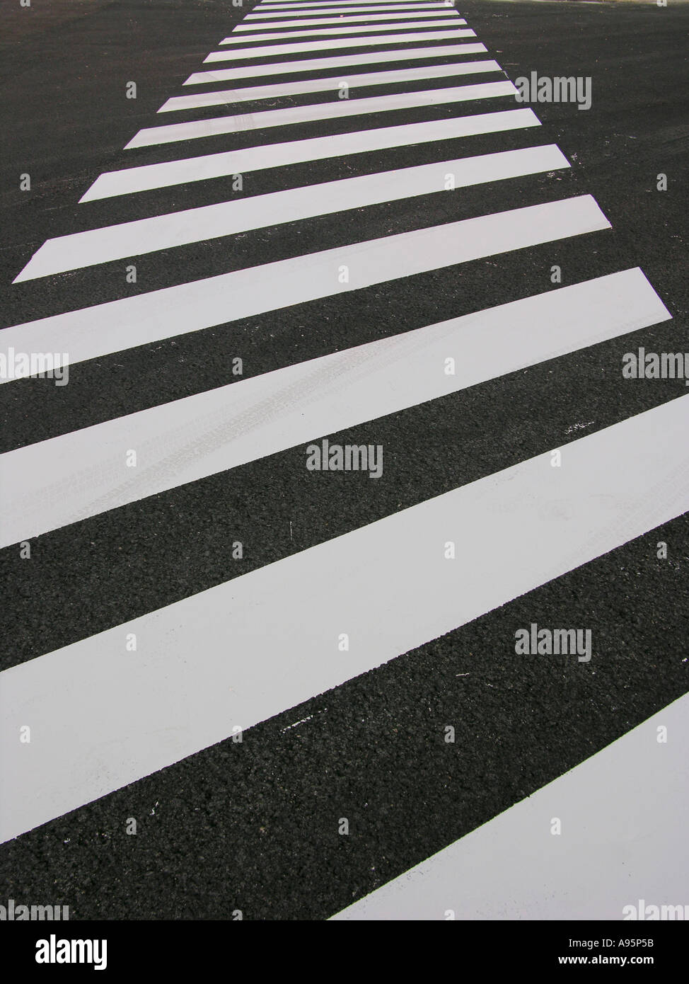Patterned pedestrian crossing hi-res stock photography and images - Alamy