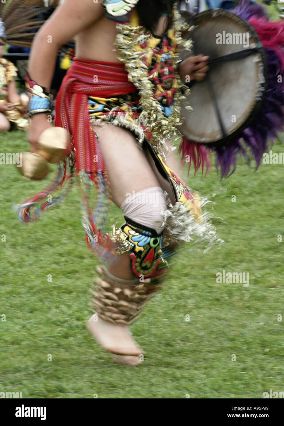 Tlacopan aztec indian ritual dancers hi-res stock photography and ...