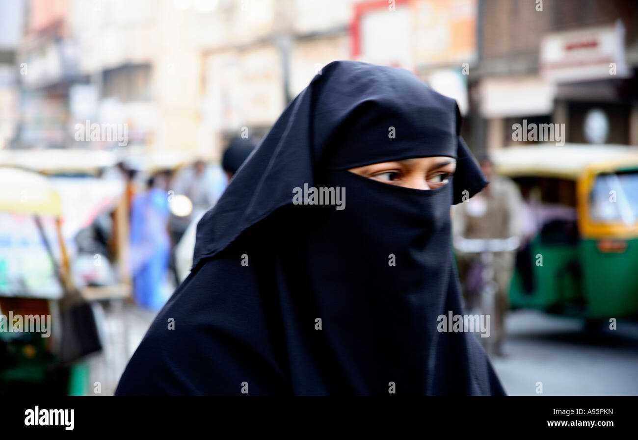 Muslim Indian woman wearing niqab in Ahmedabad, Gujarat, India Stock ...