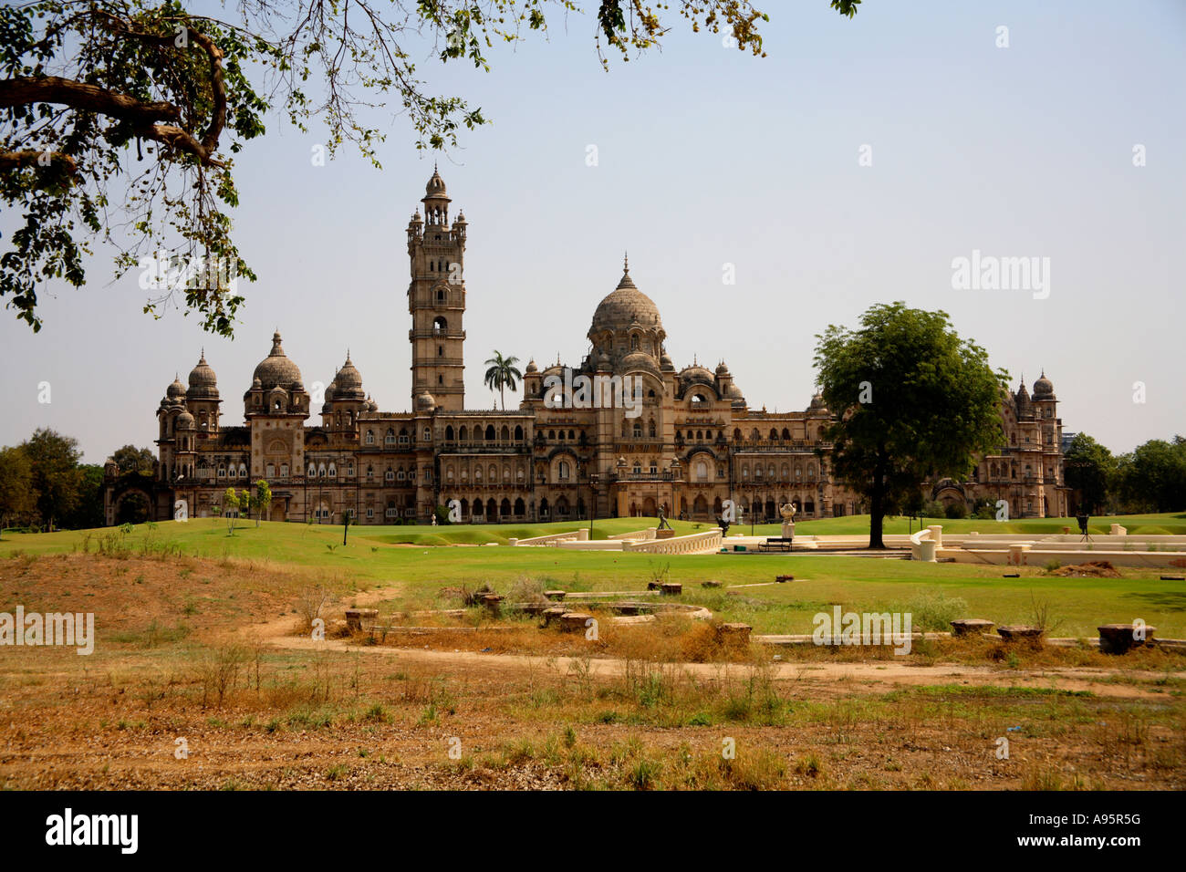Baroda palace hi-res stock photography and images - Alamy