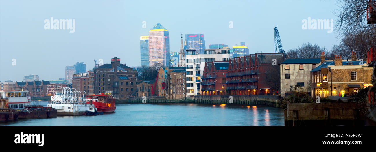 Canary riverside canary wharf estate hi-res stock photography and ...