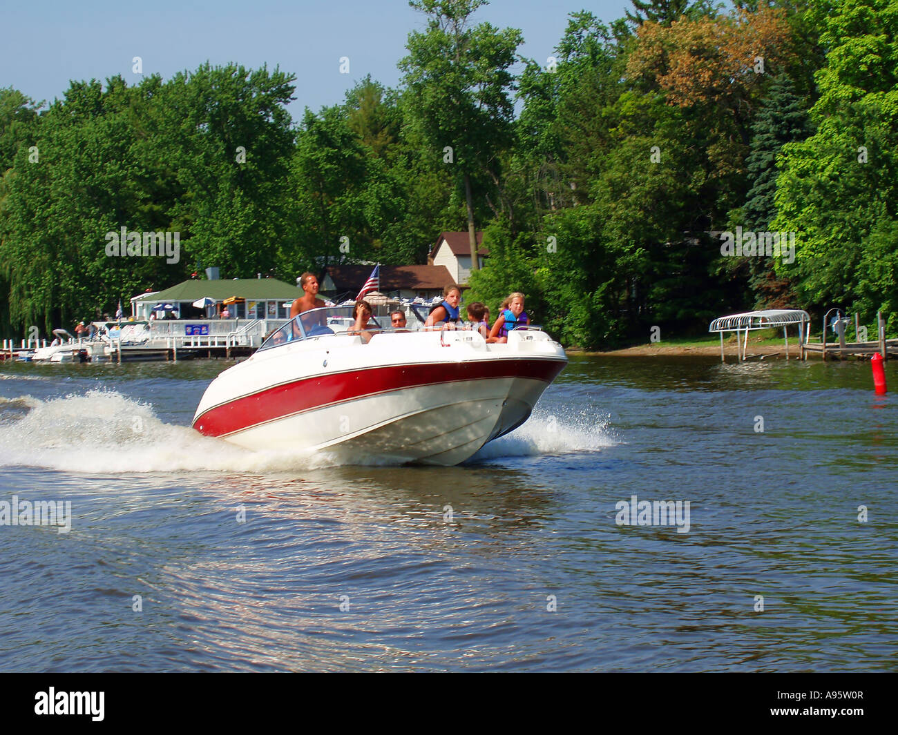 Small_craft hi-res stock photography and images - Alamy