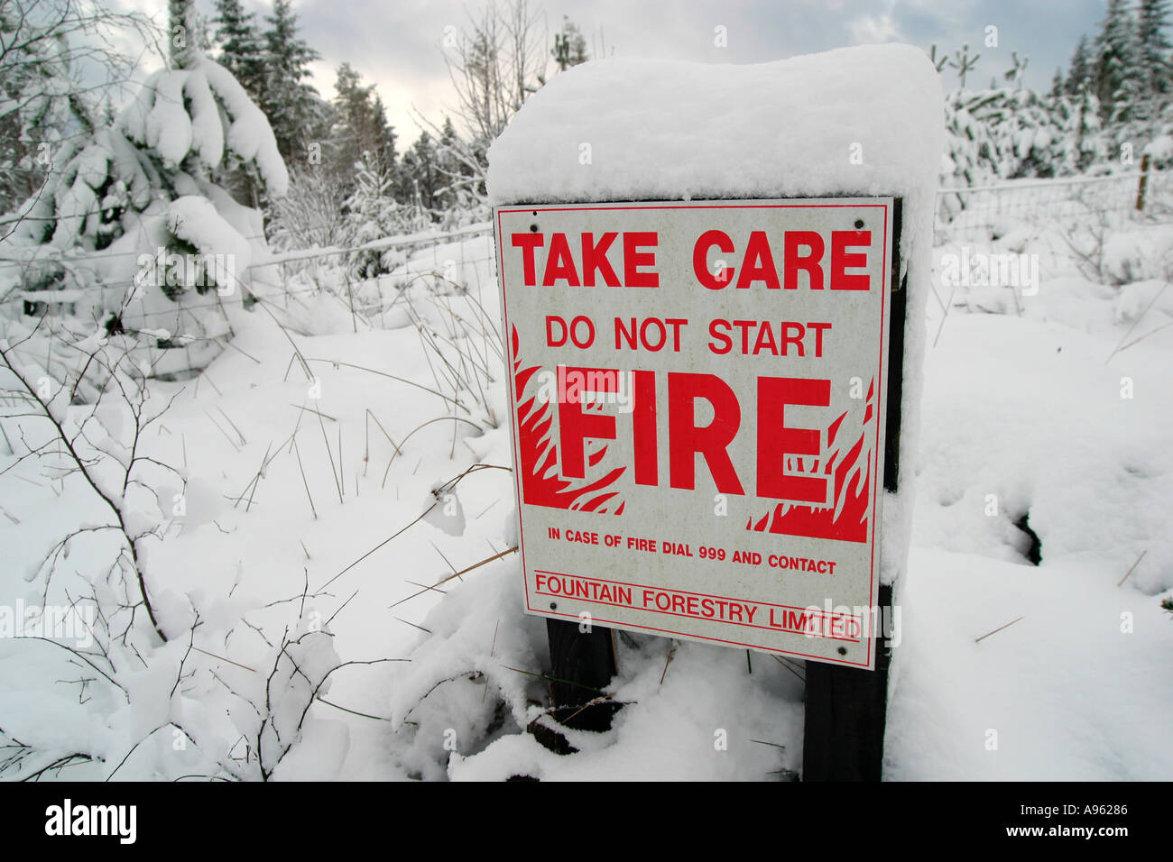 Fire warning sign Stock Photo - Alamy
