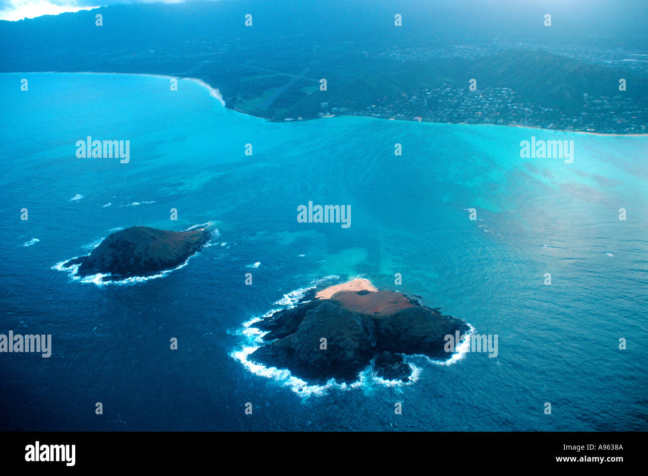 Aerial view mokulua islands hawaii hi-res stock photography and images ...