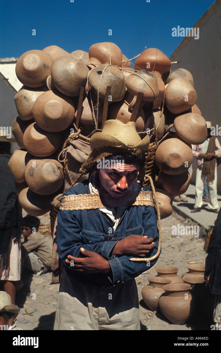 Mexican ceramic pots hi-res stock photography and images - Alamy