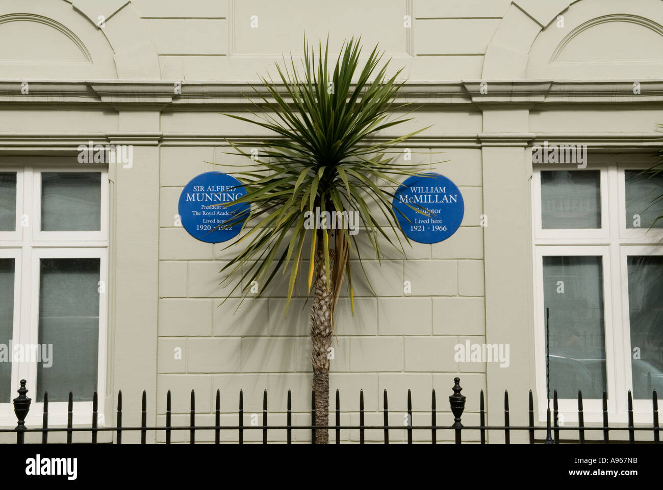 Two blue wall plaques on a house in Glebe Place Chelsea SW3. London ...