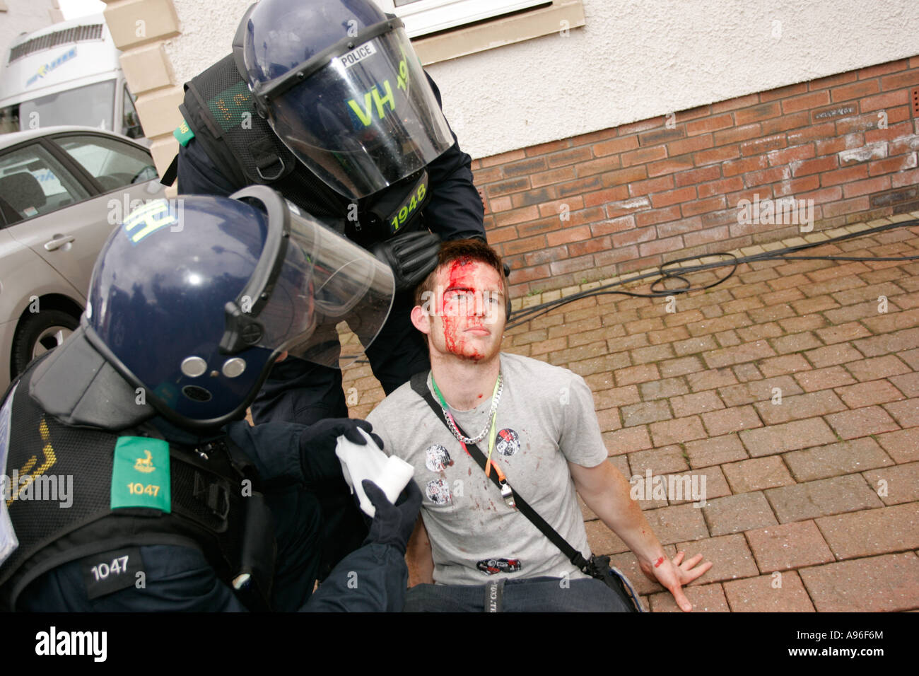 Riot medic hi-res stock photography and images - Alamy