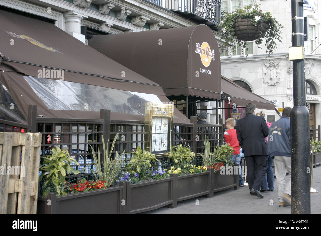 hard rock cafe old park lane london uk 2006 Stock Photo - Alamy