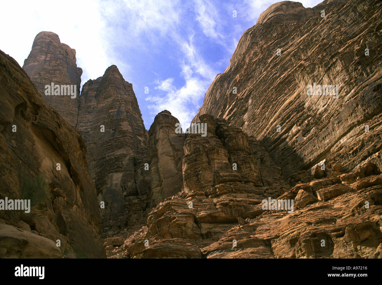 Jebel Rum nr Lawrence Spring Ash Shallaleh Wadi Rum Jordan Stock Photo ...