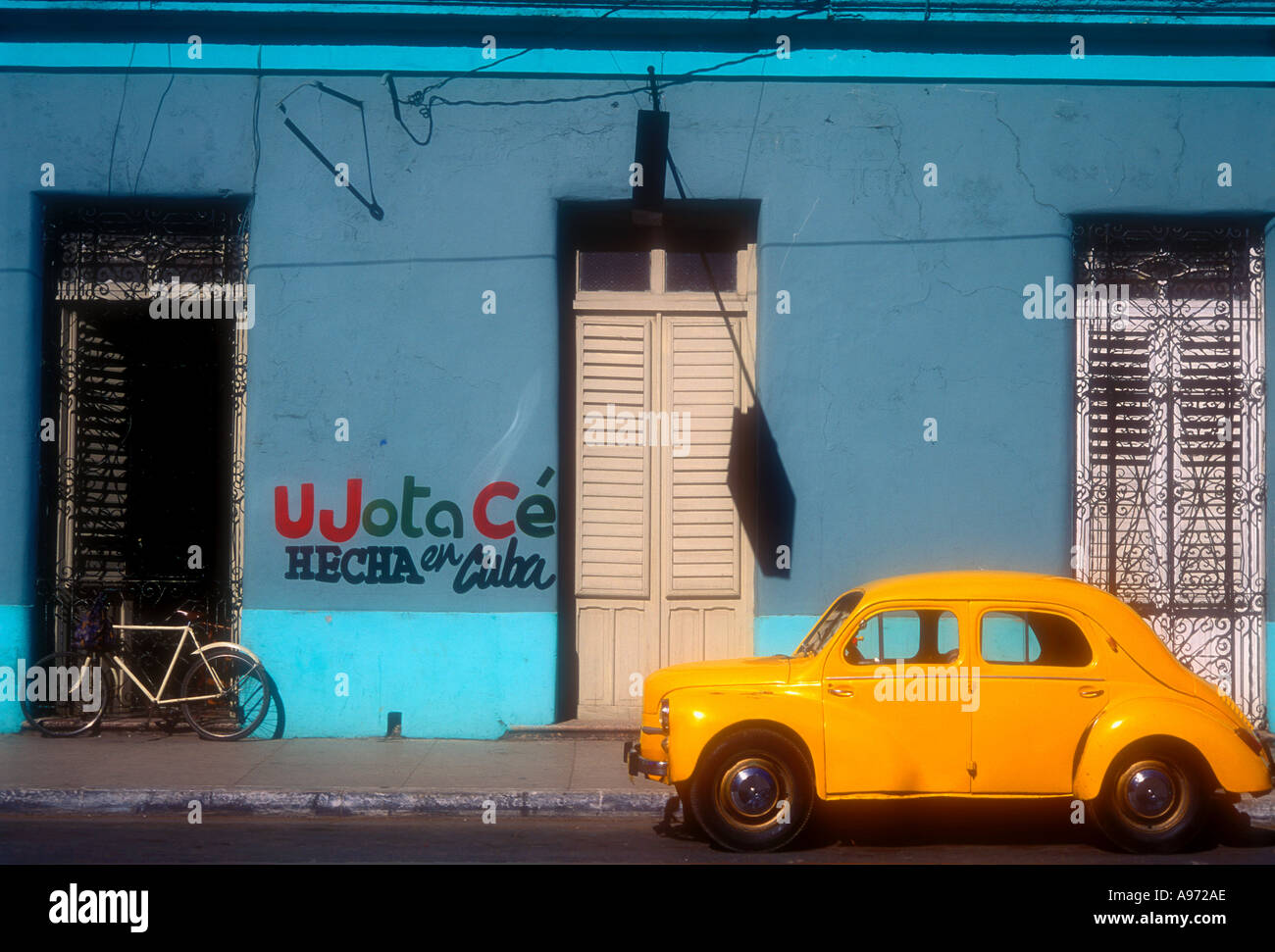 Lifestyle renault hi-res stock photography and images - Alamy