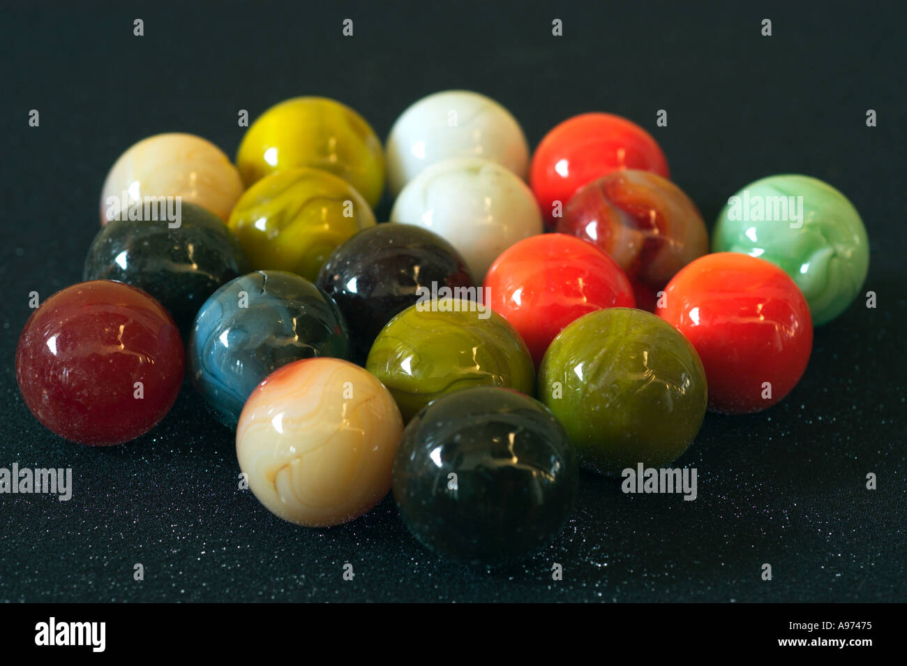 Large blue glass marble hi-res stock photography and images - Alamy