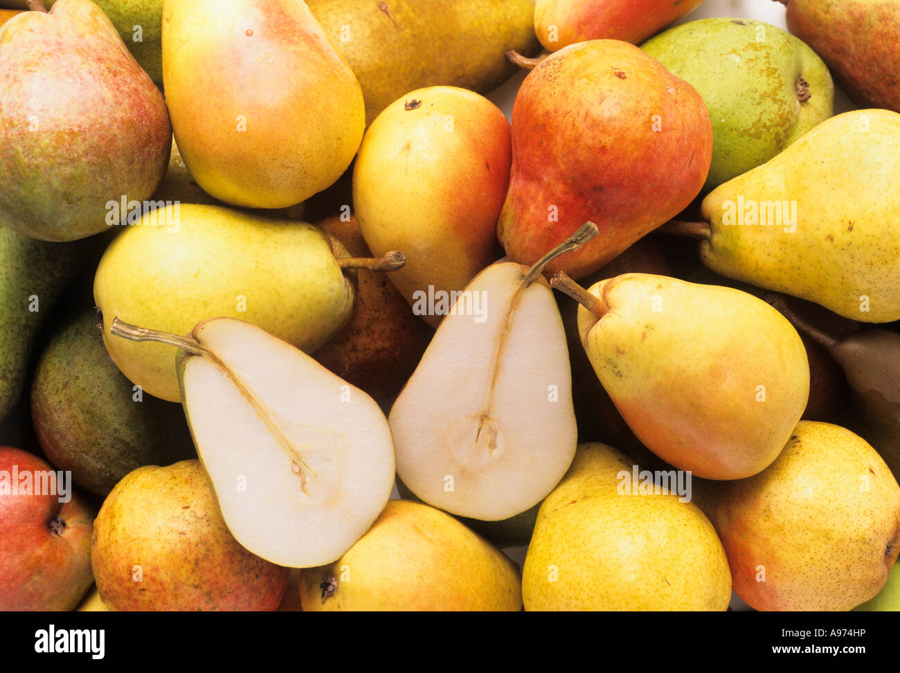Still pear hi-res stock photography and images - Alamy