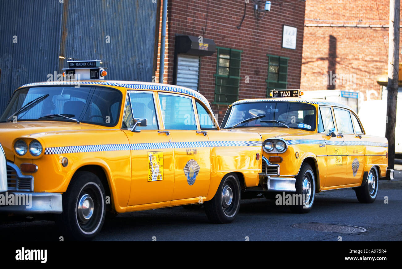 Checker cabs hi-res stock photography and images - Alamy
