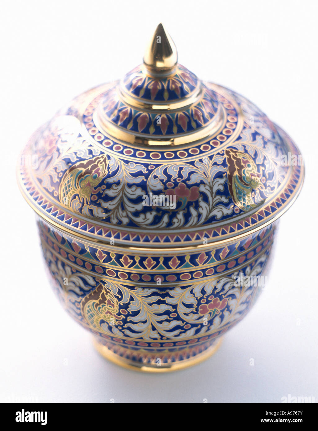 Decorative Asian Pot with Lid FoodCollection Stock Photo - Alamy