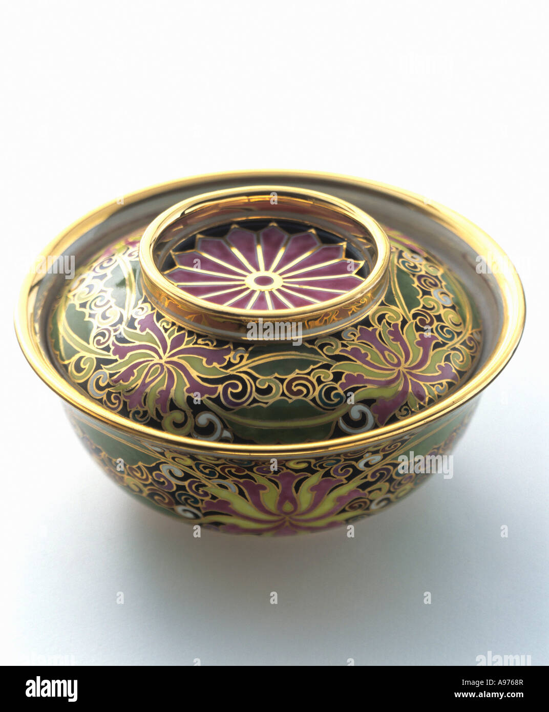 Decorative Asian Pot with Lid FoodCollection Stock Photo - Alamy