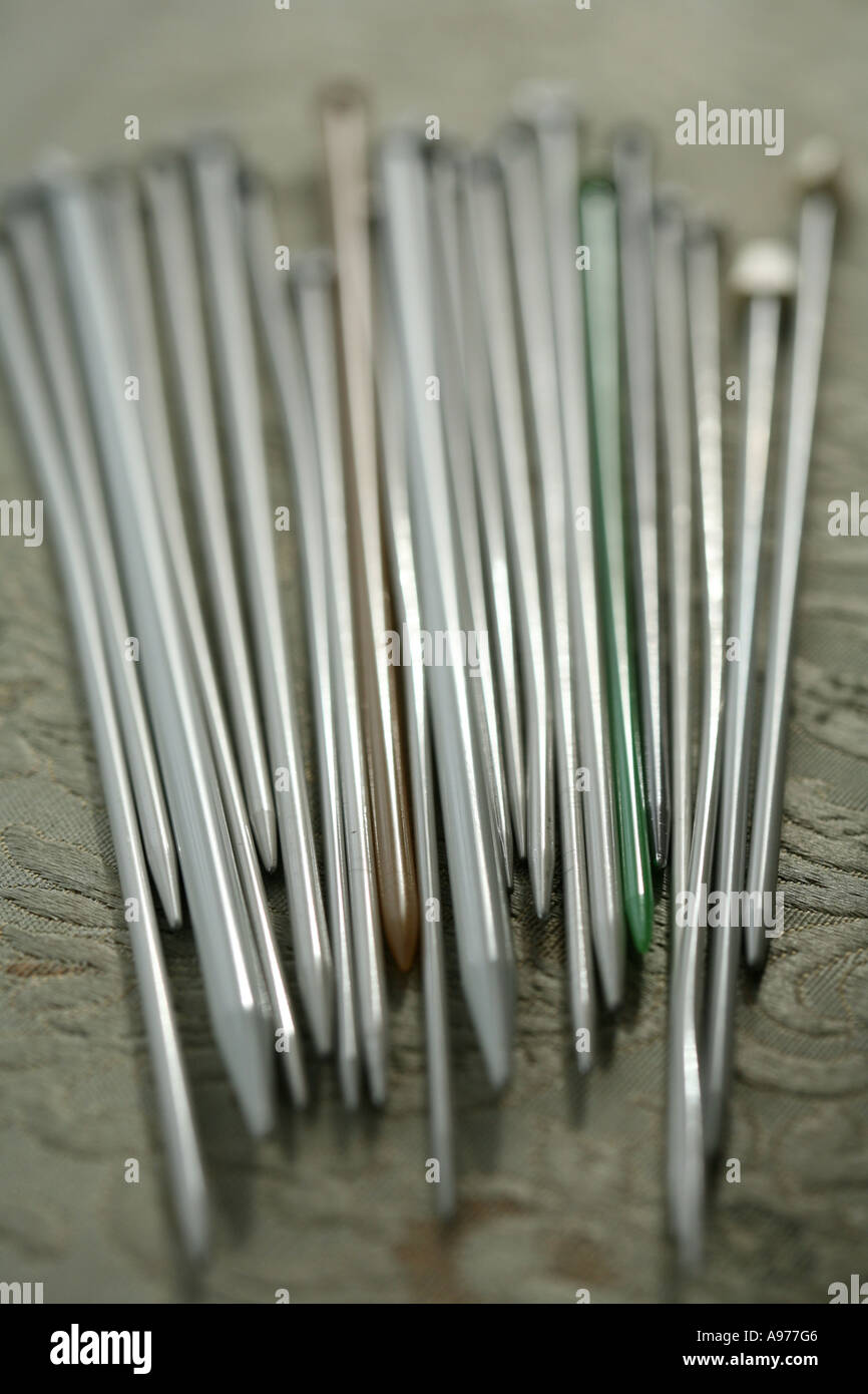 Needles reuse hi-res stock photography and images - Alamy