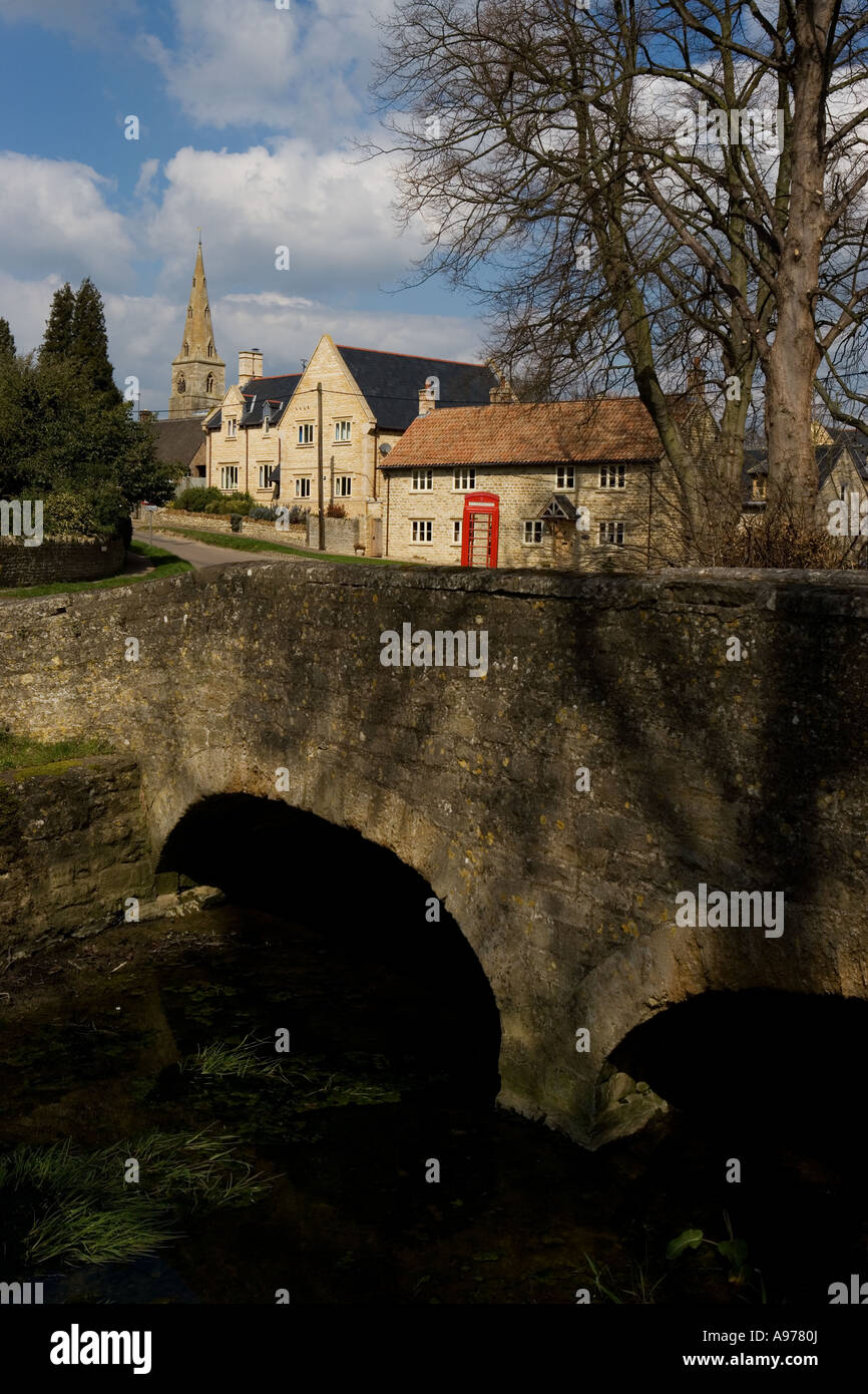 Village northants northamptonshire hi-res stock photography and images ...