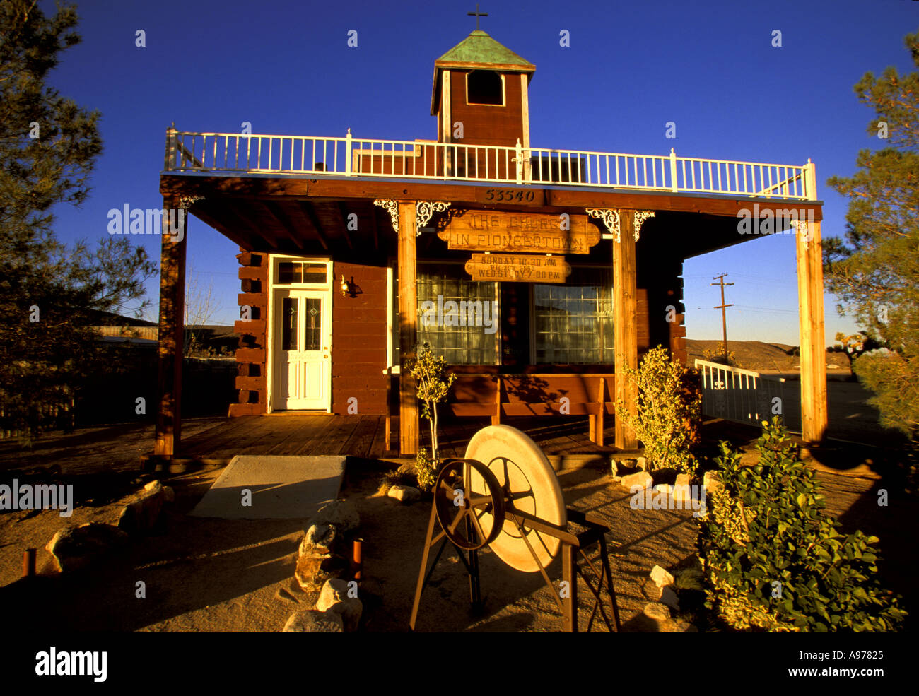 Old west movie set pioneertown hi-res stock photography and images - Alamy