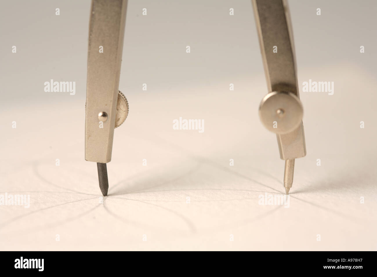 compass drawing flower pattern Stock Photo - Alamy