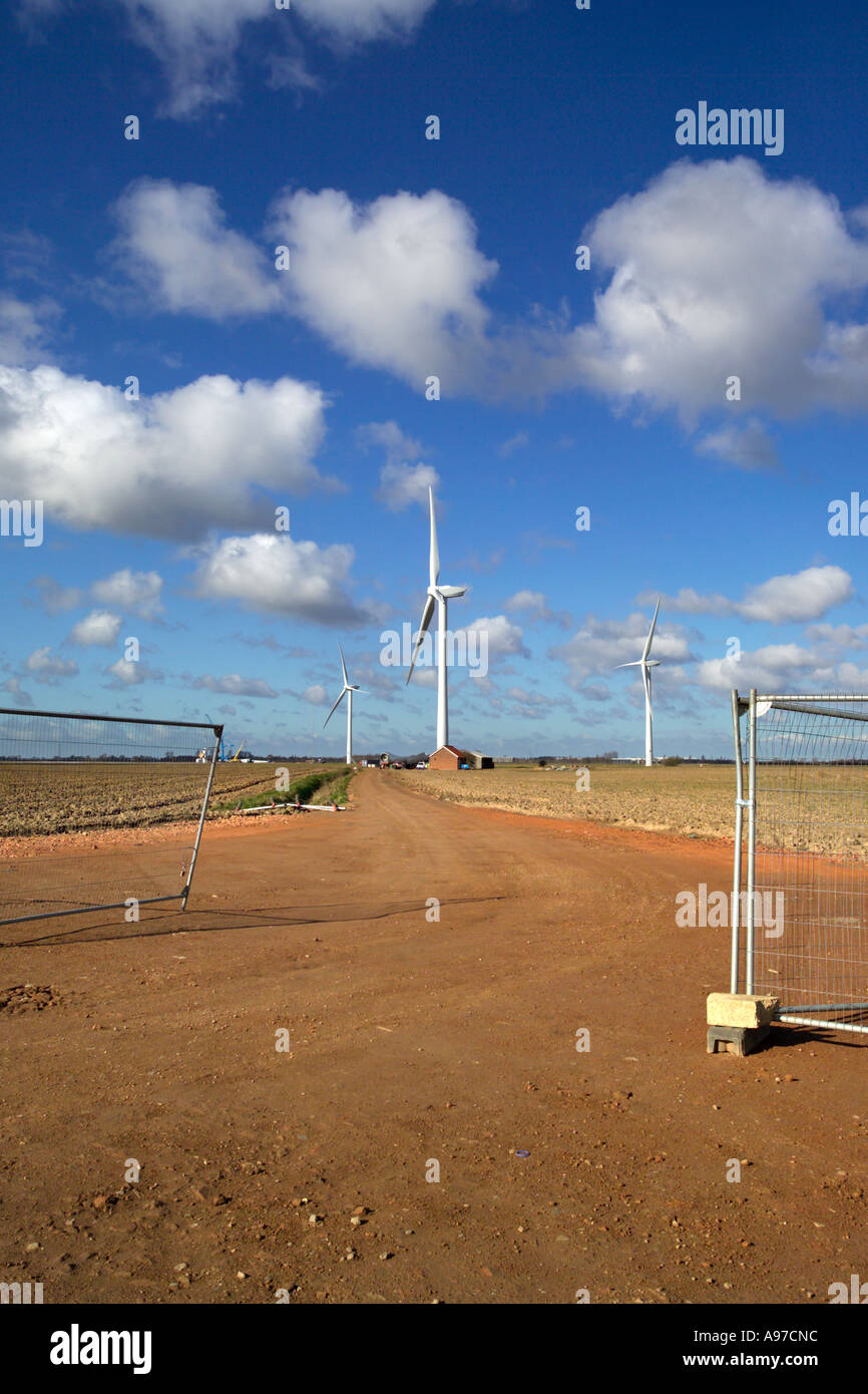 Windmill Farm under construction at Holbeach Marsh, South Lincolnshire ...