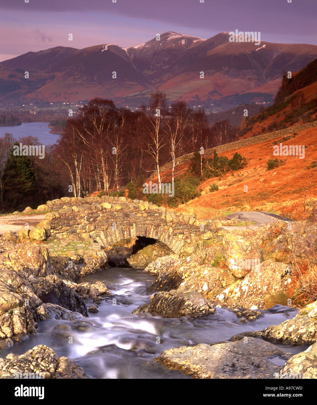 Derwentwater ashness bridge lake district autumn river bridge england ...