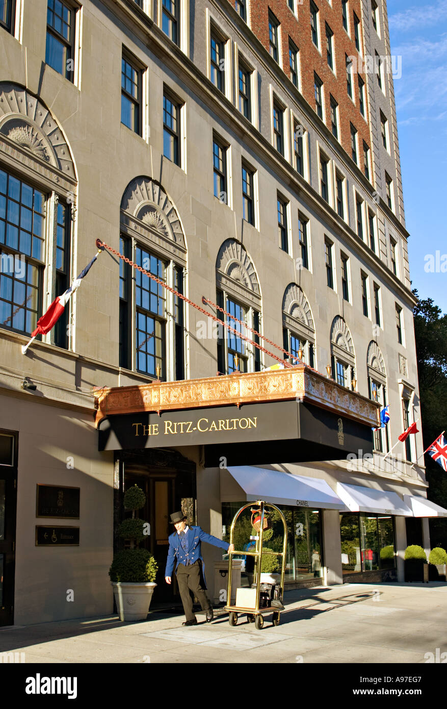 Ritz carlton boston hi-res stock photography and images - Alamy