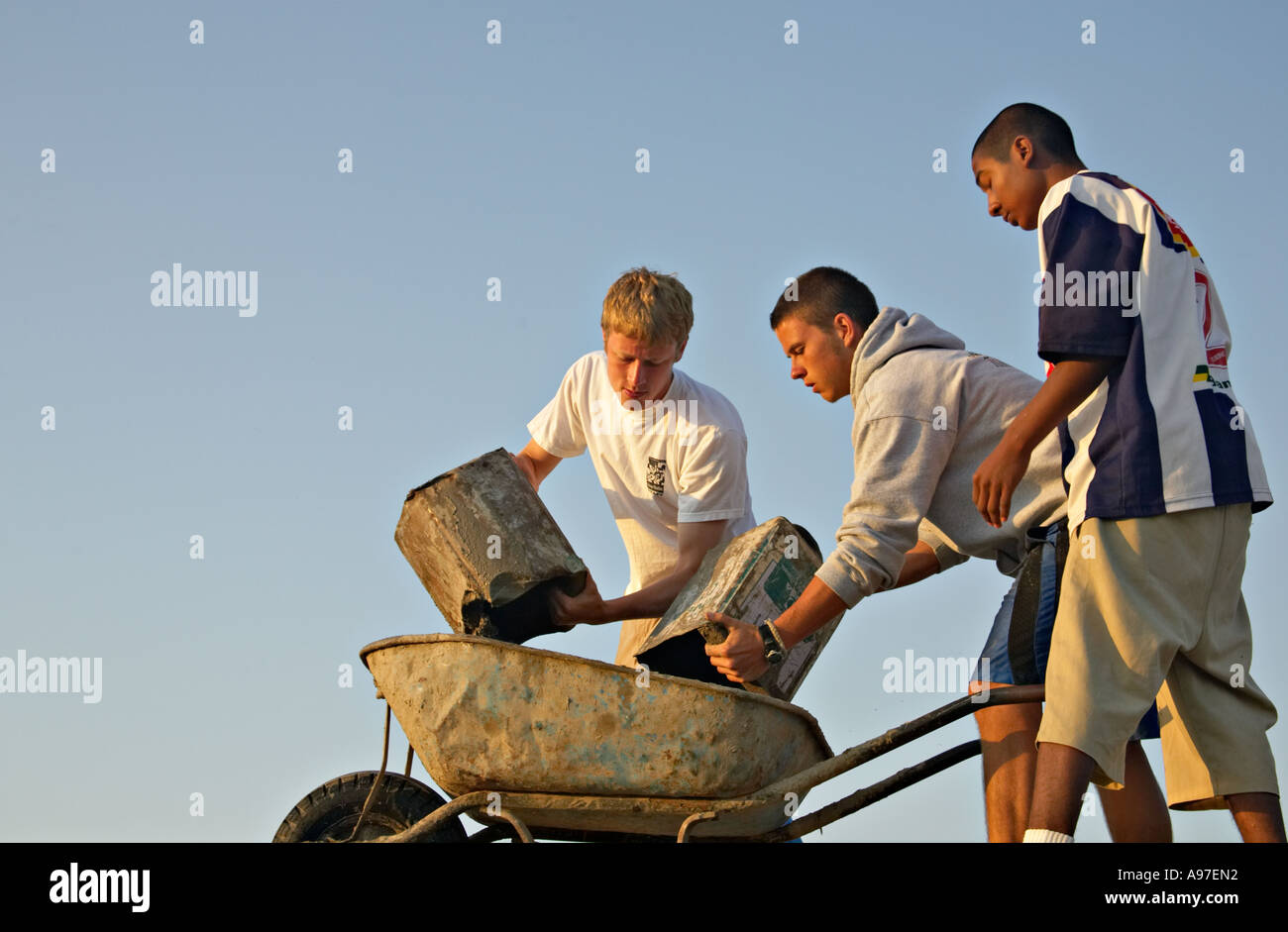 MEXICO La Paz Senior high church youth group summer missions trip ...