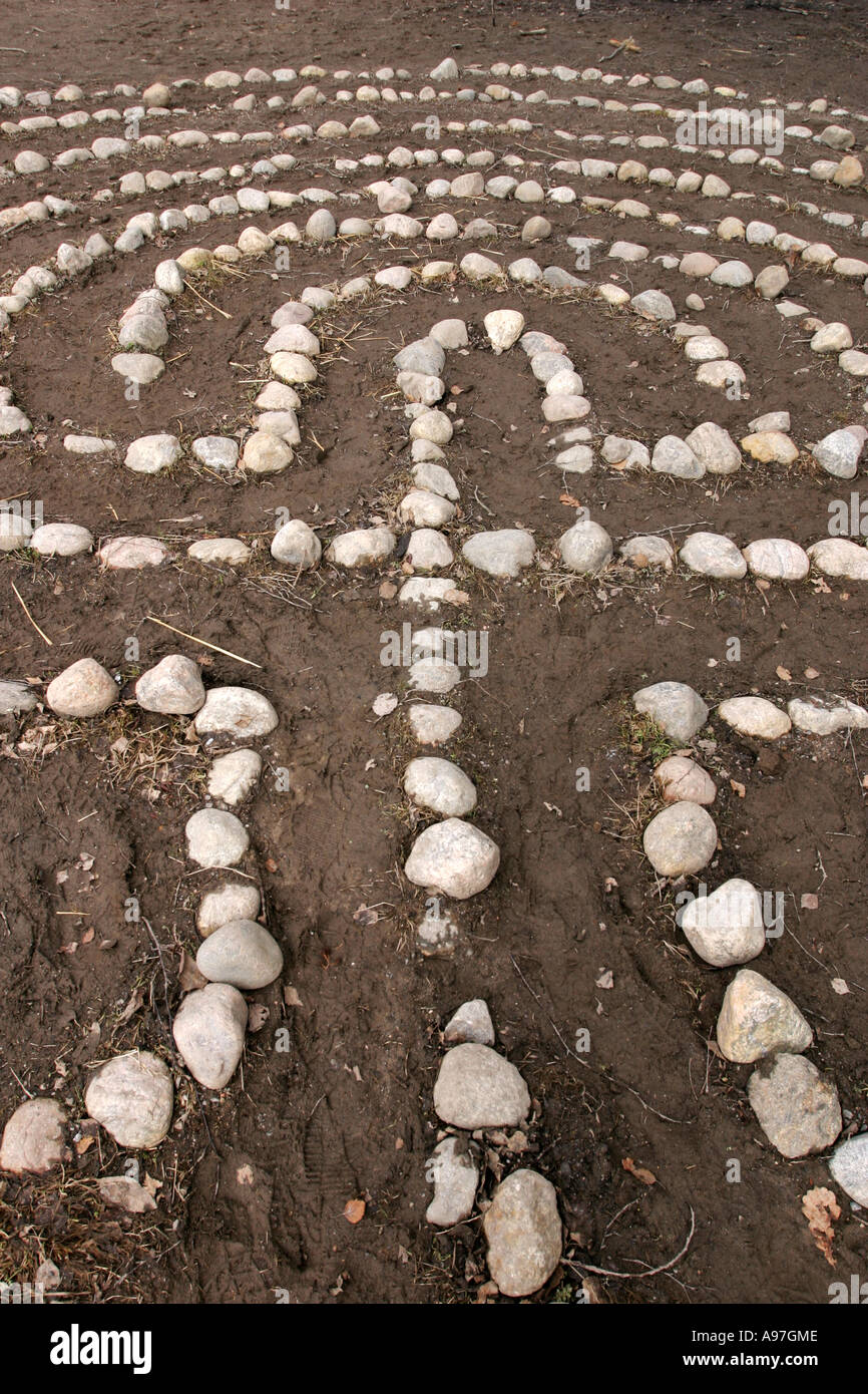 Labyrinth made of rocks on the ground Stock Photo - Alamy