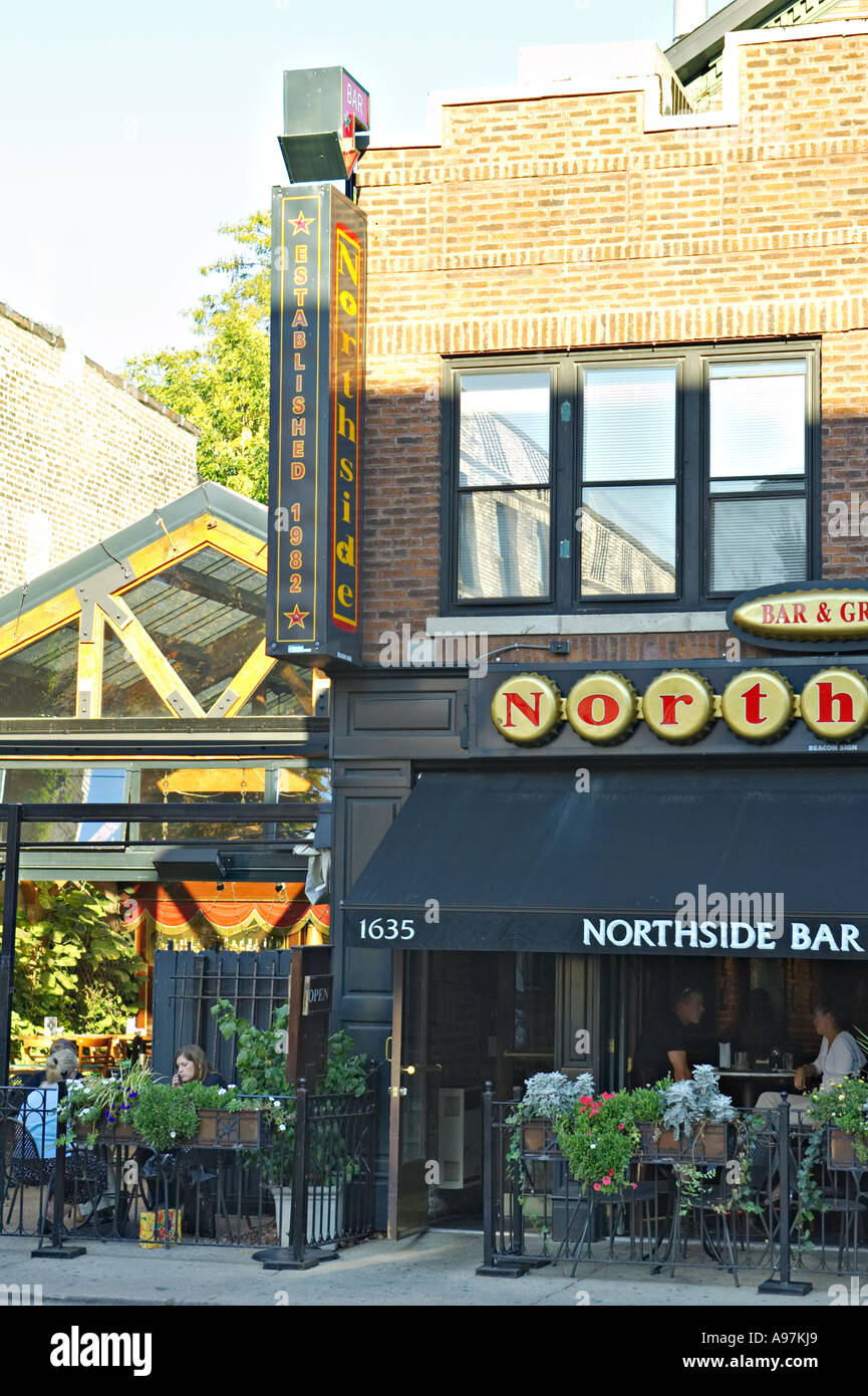 Outdoor dining wicker park bucktown hi-res stock photography and images ...
