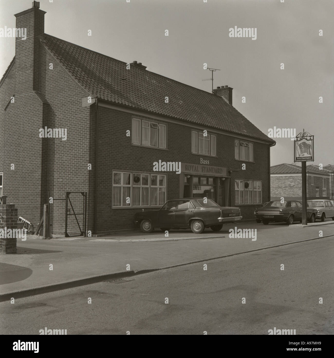 Standard royal house hi-res stock photography and images - Alamy