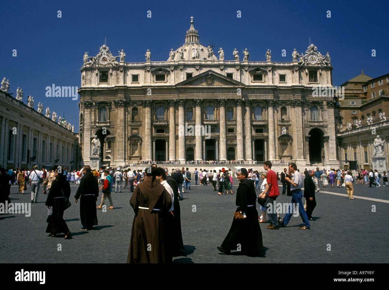 St Peter's Basilica, St Peter's Square, Vatican City, Rome, Italy ...