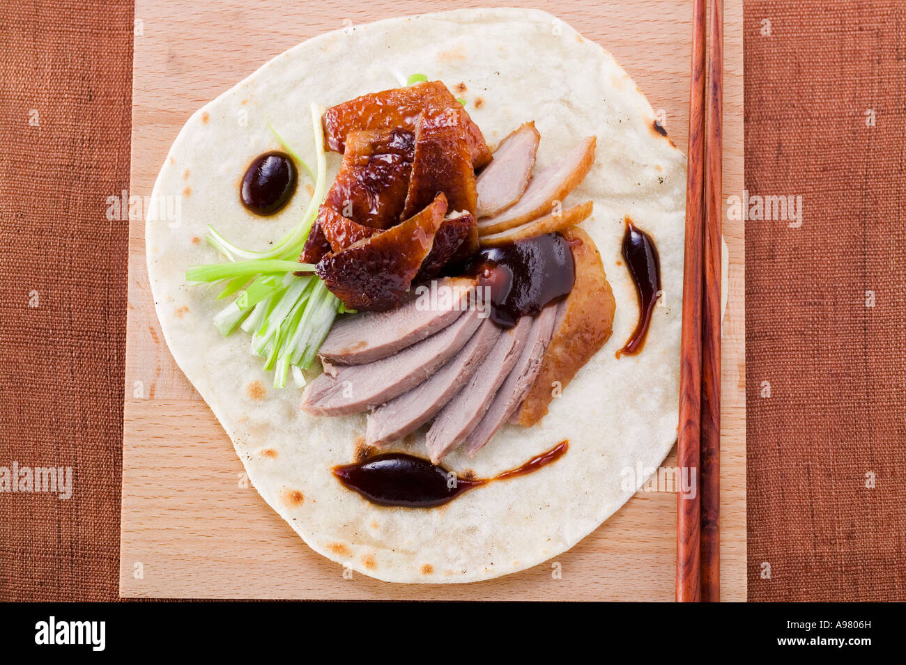 Peking duck overhead view FoodCollection Stock Photo - Alamy