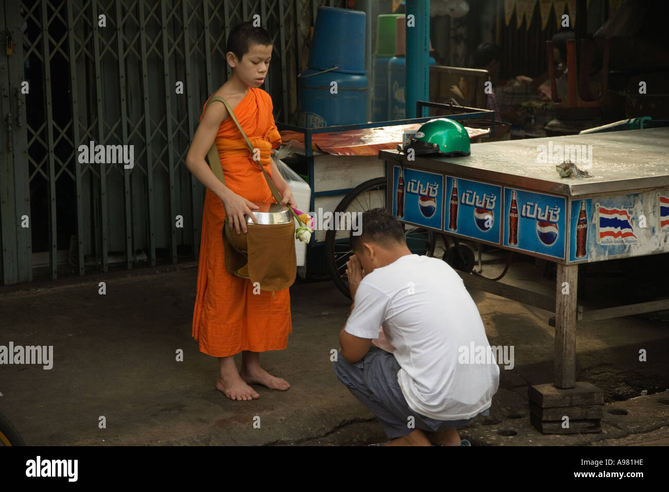 Bow bless hi-res stock photography and images - Alamy