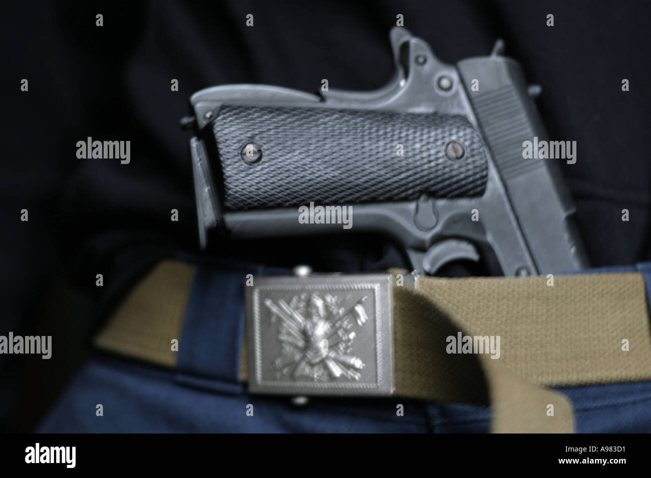 Gun concealed in pants Stock Photo - Alamy